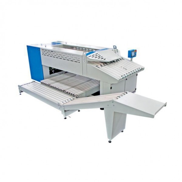 Economical Laundry Towel Folding Machine Improving Labor Productivity ...